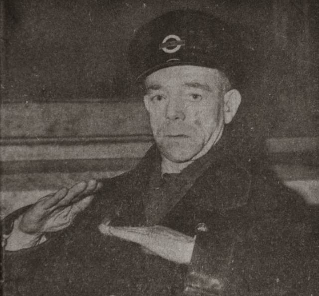 A Brief Moment of History: The Day a Bus Jumped Tower Bridge – Just ...