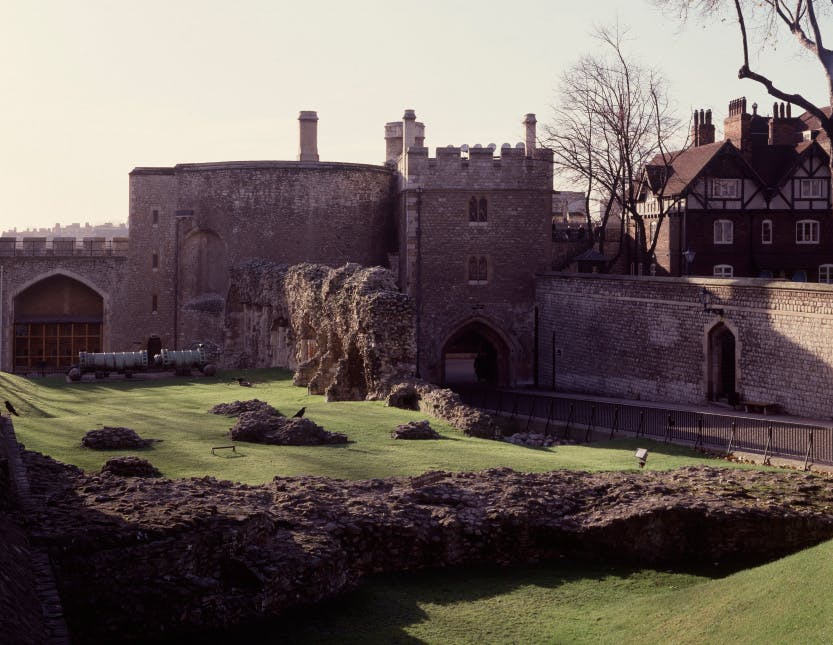 The Tale Of Alice Tankerville And The Theft Of The 366 Golden Crowns ...